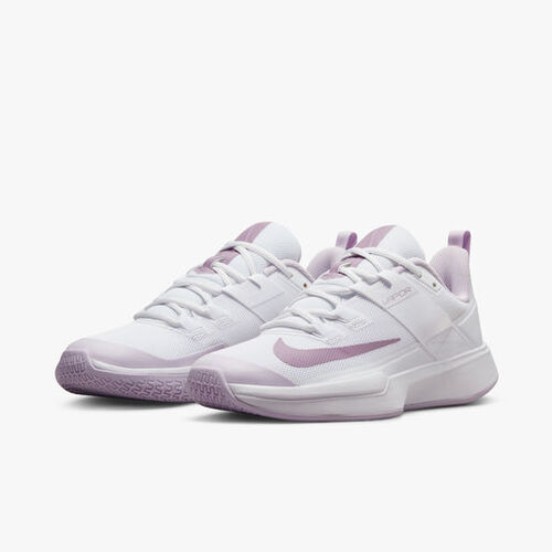 Click here for Nike DC3431-116-8 Vapor Lite Hard Court Tennis Sho... prices